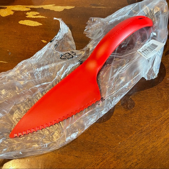 Tupperware | Kitchen | Tupperware Cut N Serve Pastry Server | Poshmark